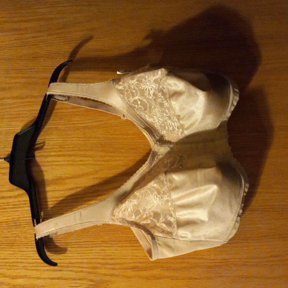 Glamorise | Intimates & Sleepwear | Womens Glamorise Bra 20 Size 46d ...
